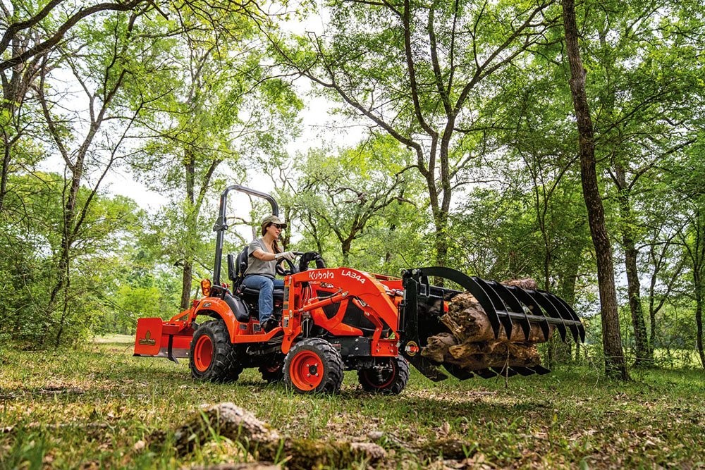 Kubota BX2680 » Ginop Sales Inc., Michigan