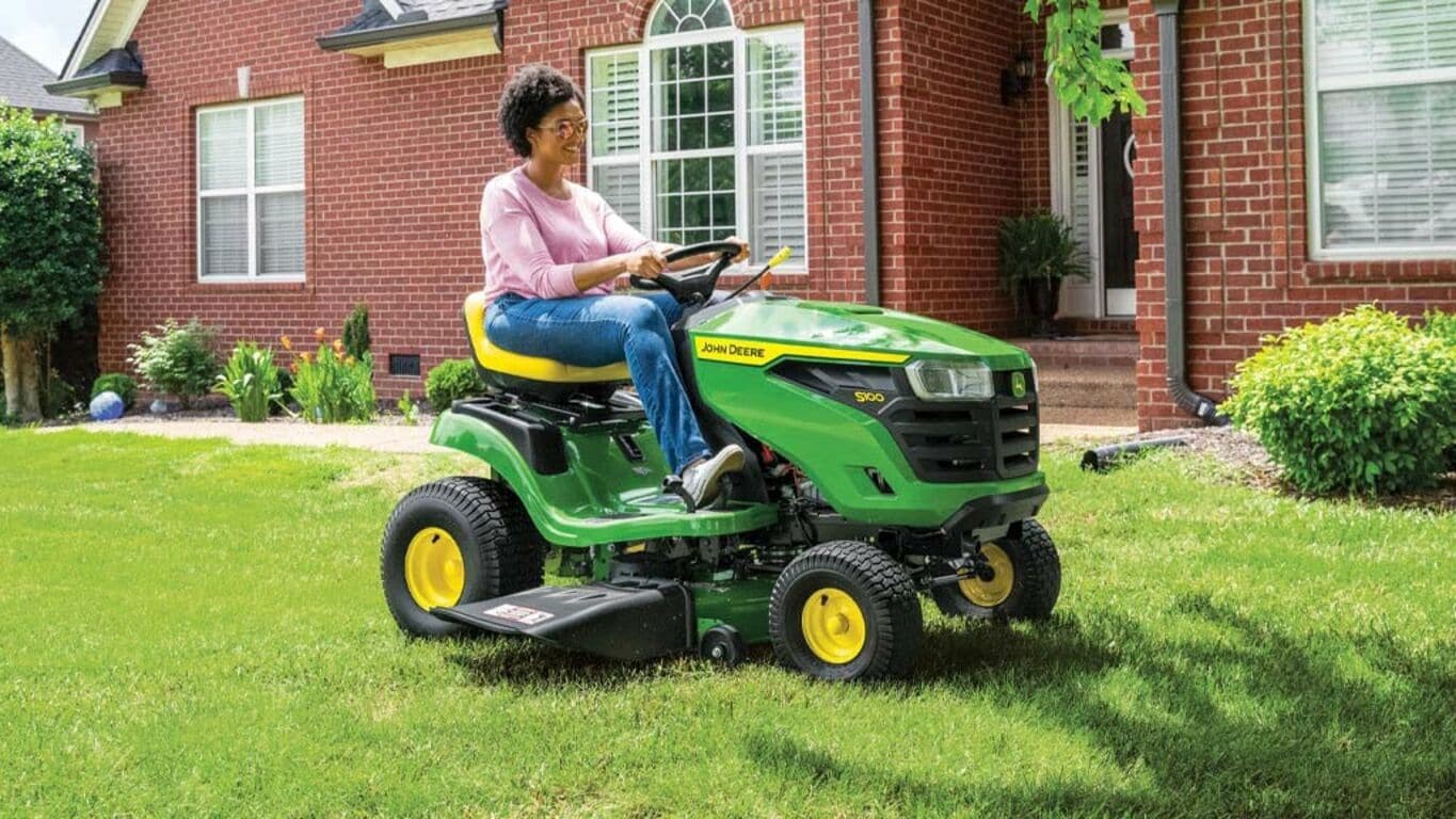 John Deere S100 Lawn Tractor » King Ranch Ag & Turf