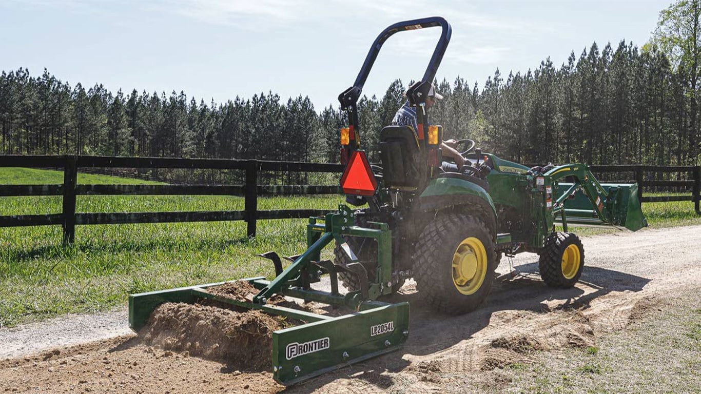 John Deere 1025R Sub-Compact Tractor