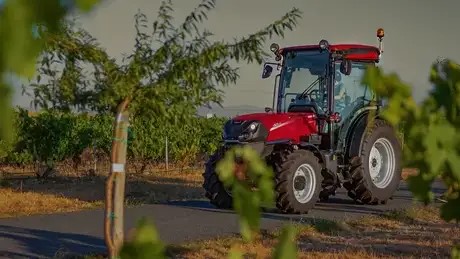 Case IH Farmall 100CL » Red Power Team, Iowa