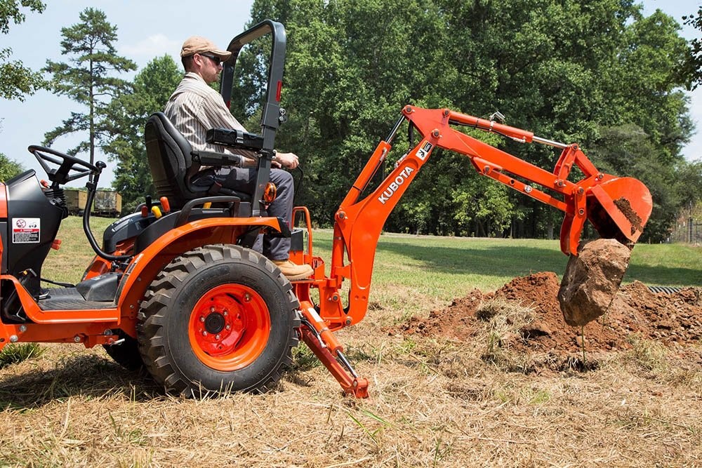 Kubota B2401 Narrow